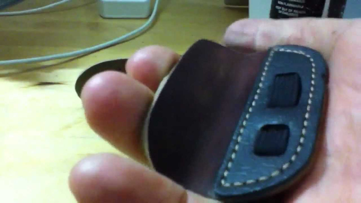 3 under finger tab – Red Head Archery